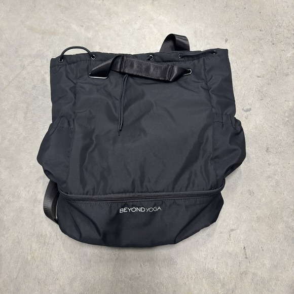 Beyond Yoga | Bags | Beyond Yoga Convertible Backpack Black Zipped ...